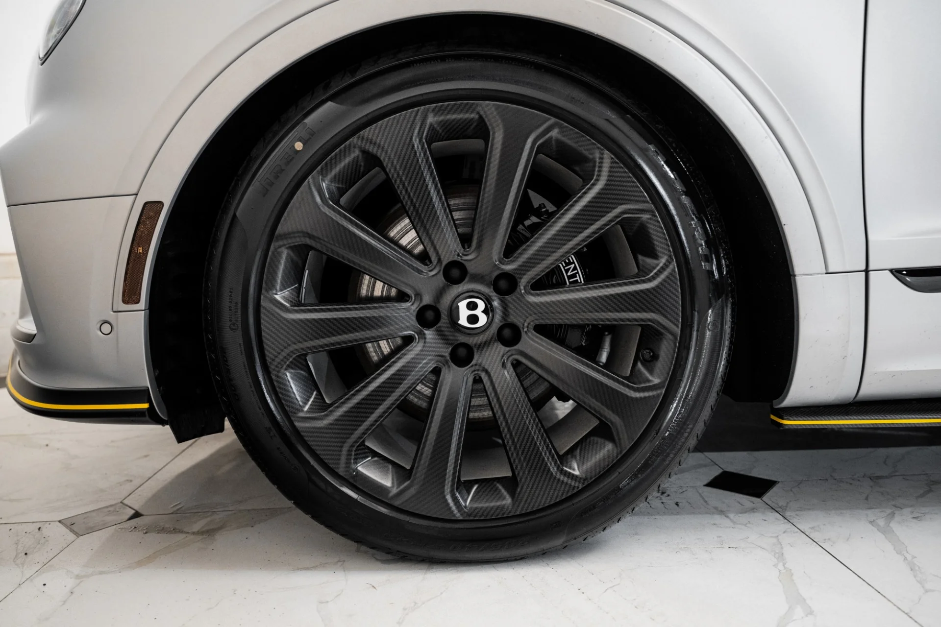2025 Bentley Bentayga | duPont REGISTRY 2025 Bentley Bentayga | duPont REGISTRY