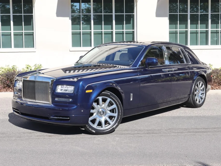2016 Rolls-Royce Phantom | duPont REGISTRY