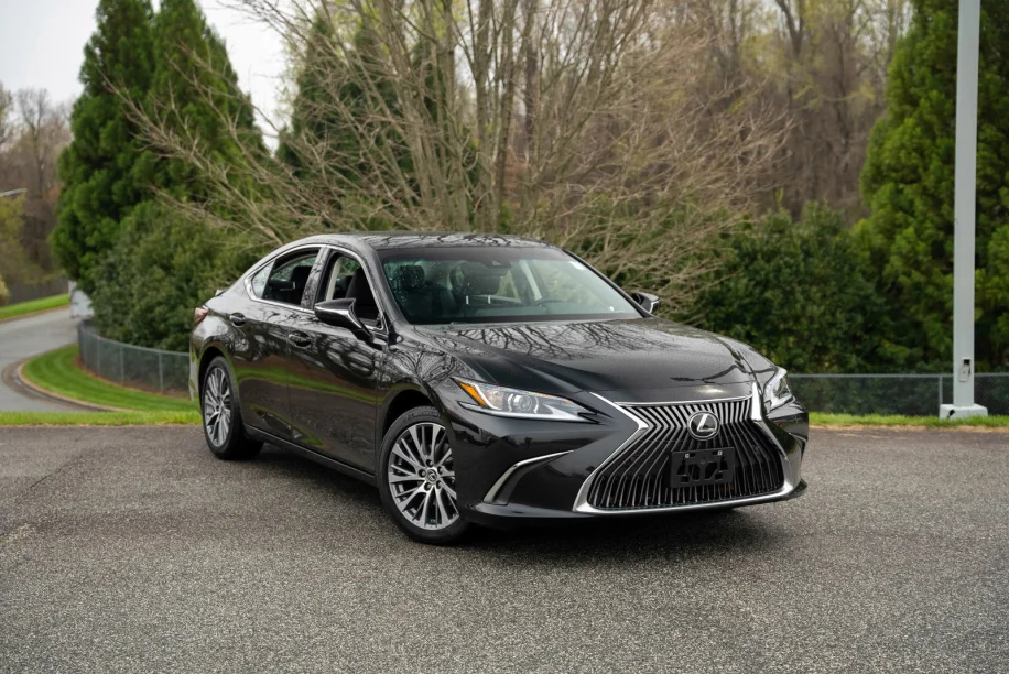 2021 Lexus ES | duPont REGISTRY