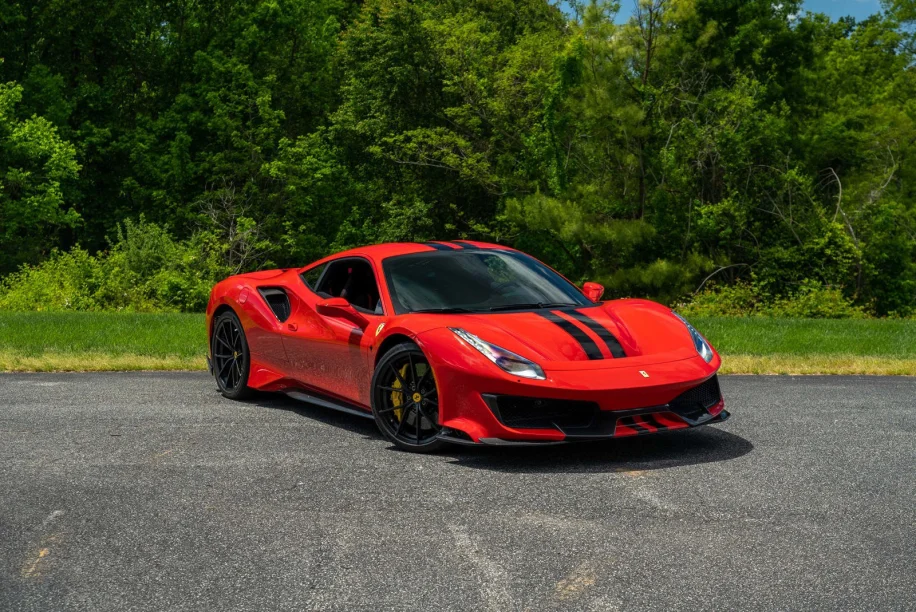 2019 Ferrari 488 Pista | duPont REGISTRY