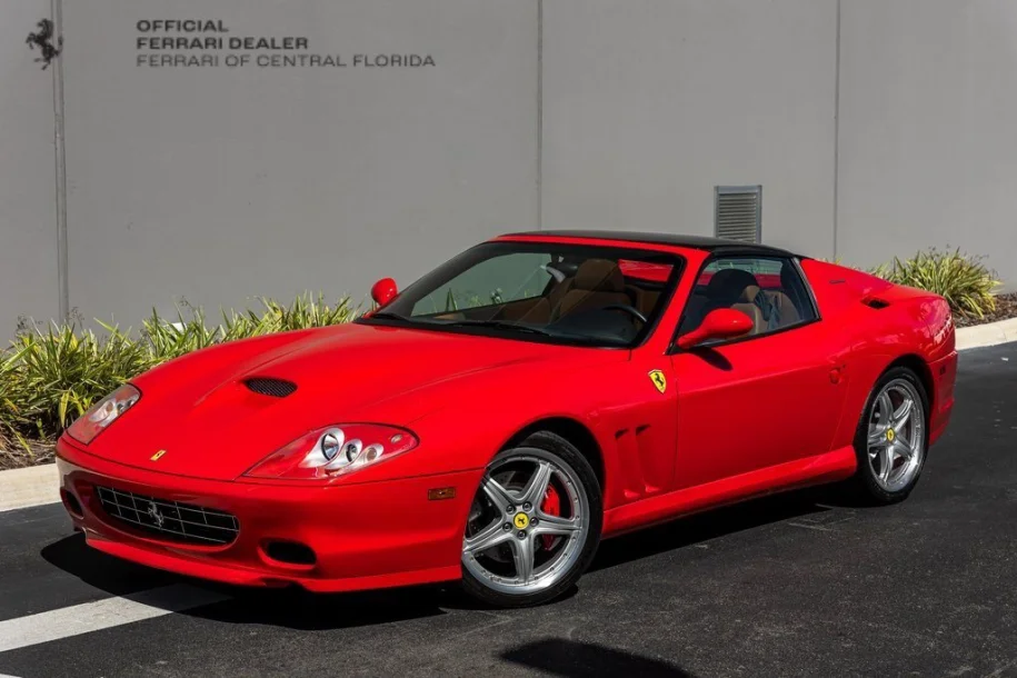 2005 Ferrari 575 Superamerica | duPont REGISTRY