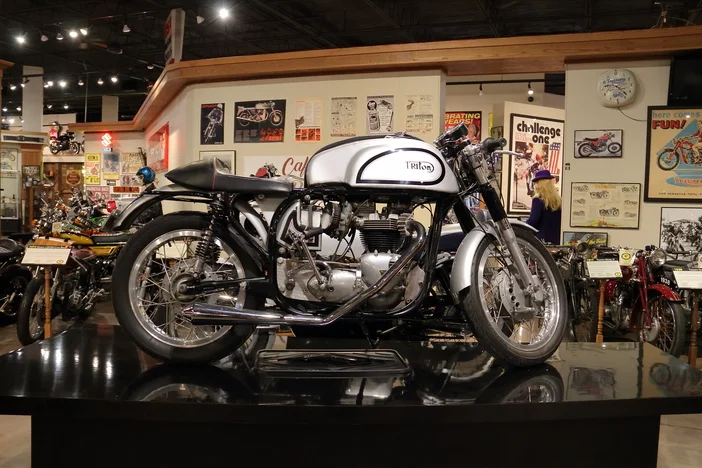 1961 Triumph Triton | IS0923-S27 | duPont REGISTRY