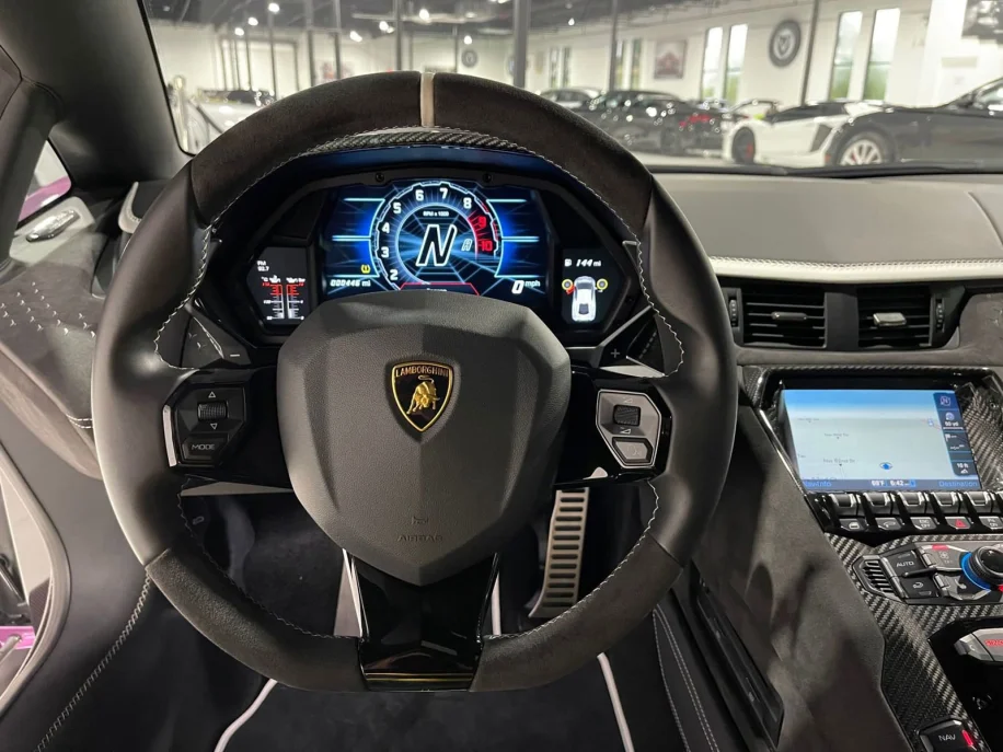 2022 Lamborghini Estoque Interior
