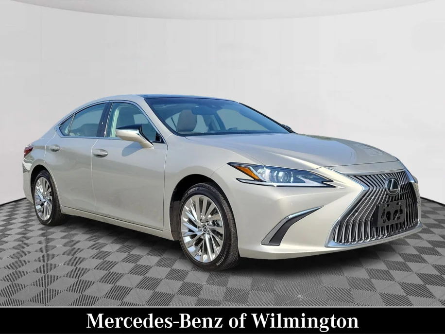 2020 Lexus ES | duPont REGISTRY