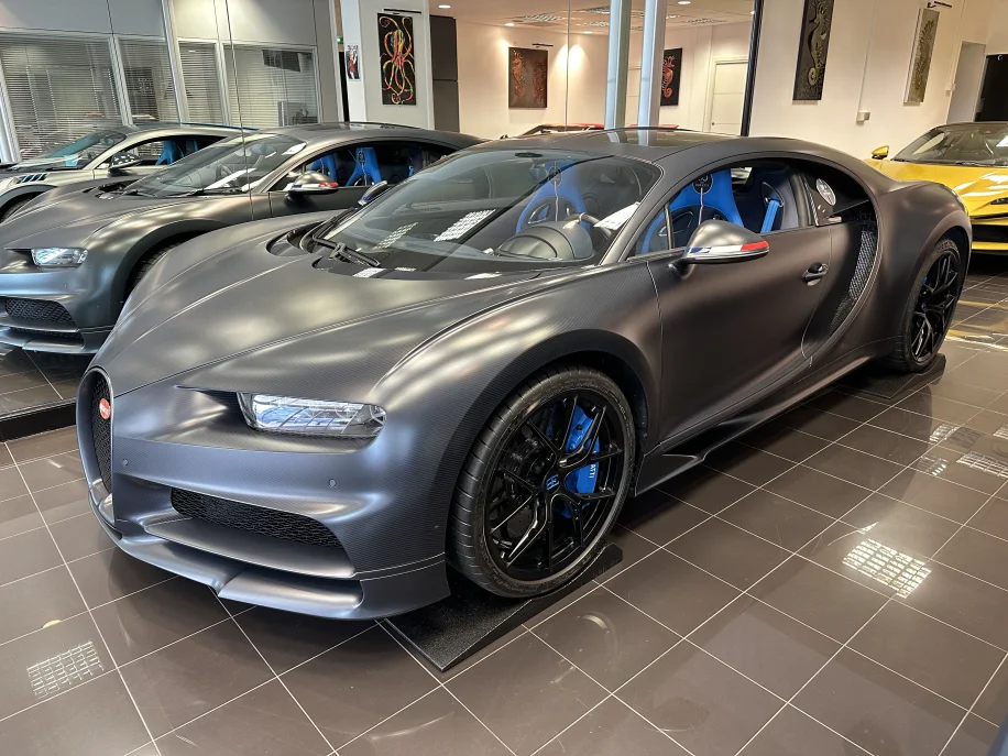 2020 Bugatti Chiron | duPont REGISTRY