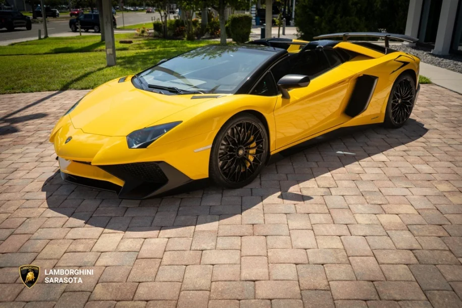 Yellow Lamborghini Aventador Roadster