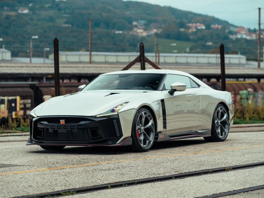2021 Nissan GT-R | duPont REGISTRY