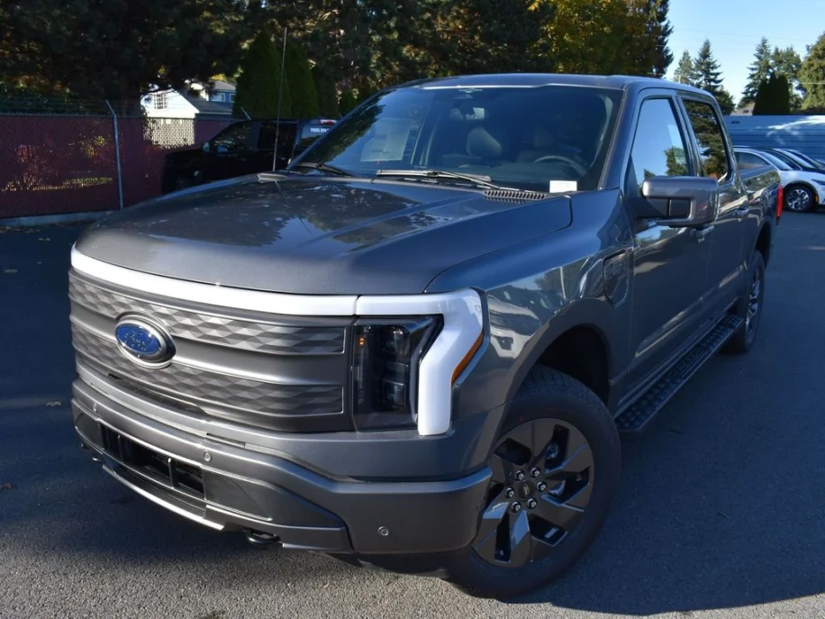 2023 Ford F-150 Lightning | duPont REGISTRY