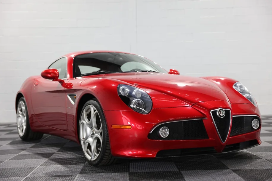 2008 Alfa Romeo 8C Competizione | duPont REGISTRY