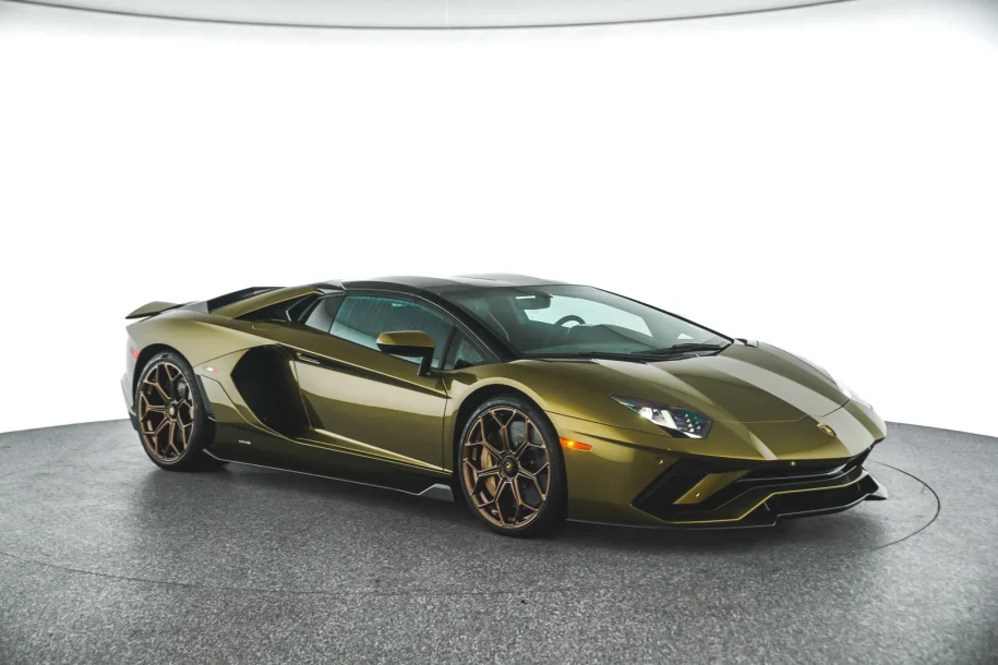 2022 Lamborghini Aventador Ultimae Roadster | duPont REGISTRY