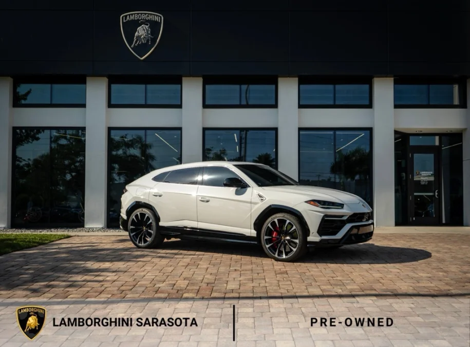 2022 Lamborghini Urus | duPont REGISTRY