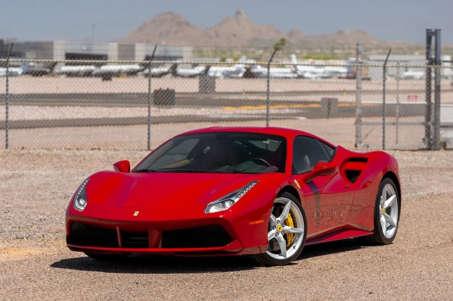 2018 Ferrari 488 GTB | duPont REGISTRY