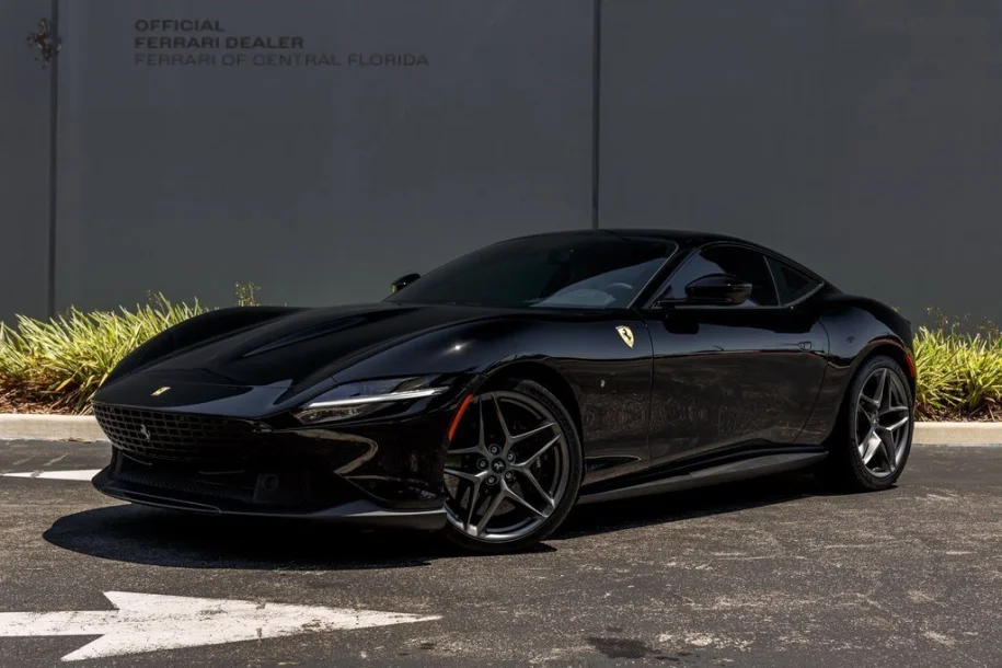 2021 Ferrari Roma | duPont REGISTRY