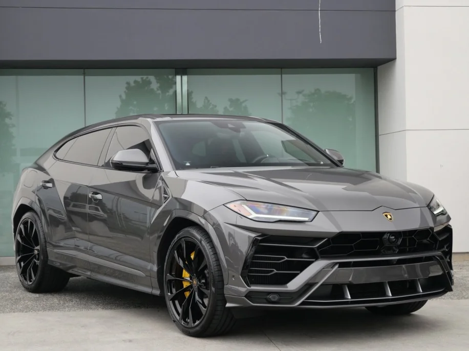 2021 Lamborghini Urus | duPont REGISTRY