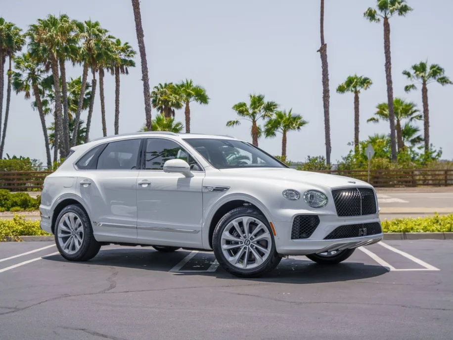 2024 Bentley Bentayga | duPont REGISTRY