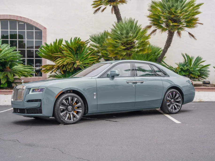 2024 Rolls-Royce Ghost | duPont REGISTRY