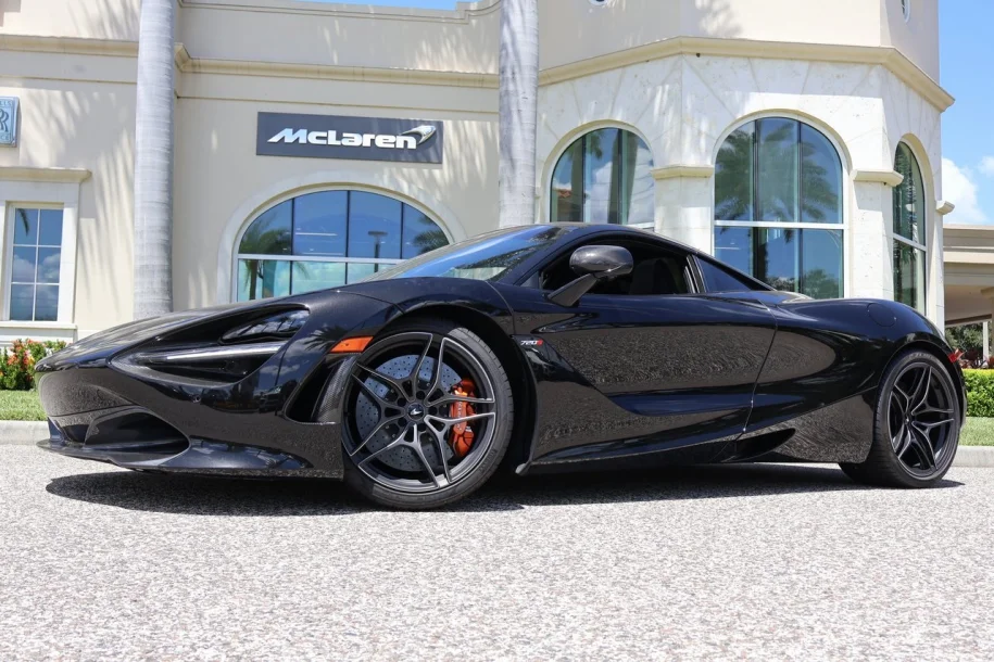 2019 McLaren 720S | duPont REGISTRY