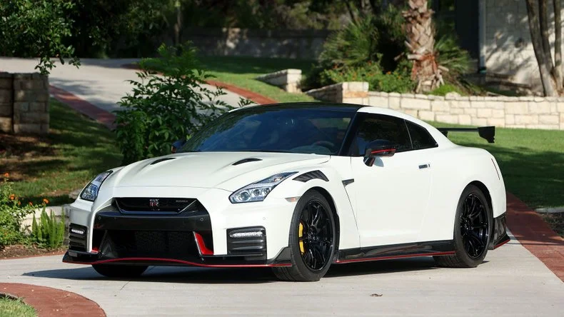 2021 Nissan GT-R | duPont REGISTRY