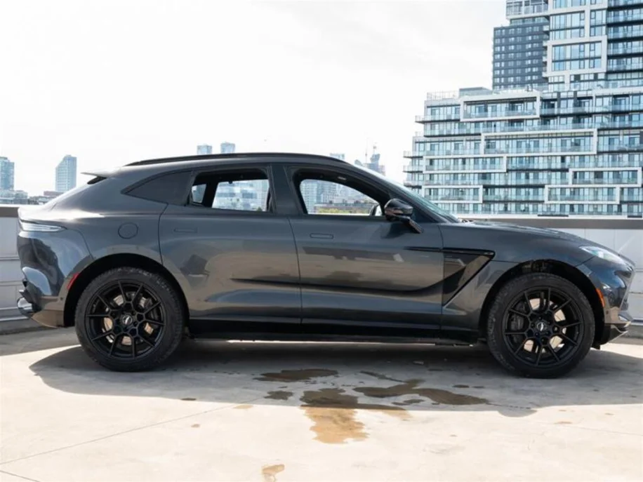 2021 Aston Martin DBX | duPont REGISTRY