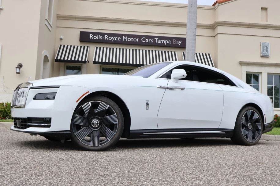 2024 Rolls-Royce Spectre | duPont REGISTRY