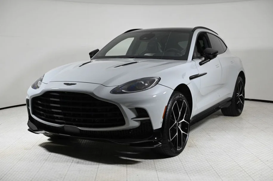 2025 Aston Martin DBX 707 | duPont REGISTRY