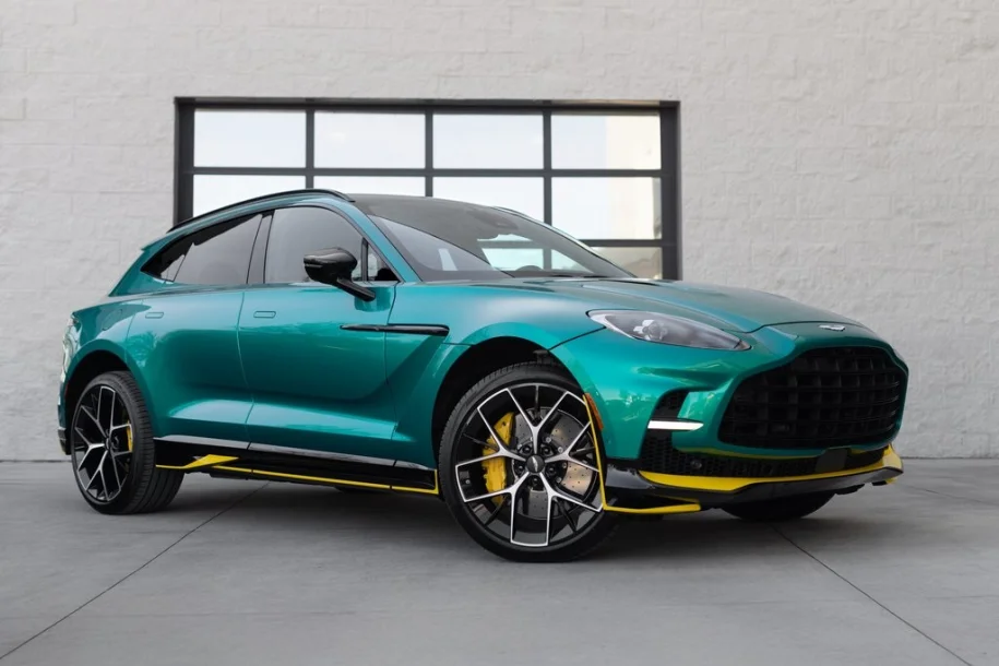 2025 Aston Martin DBX 707 | duPont REGISTRY
