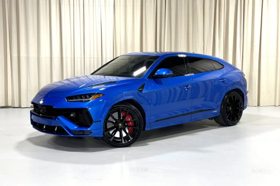 2024 Lamborghini Urus | duPont REGISTRY