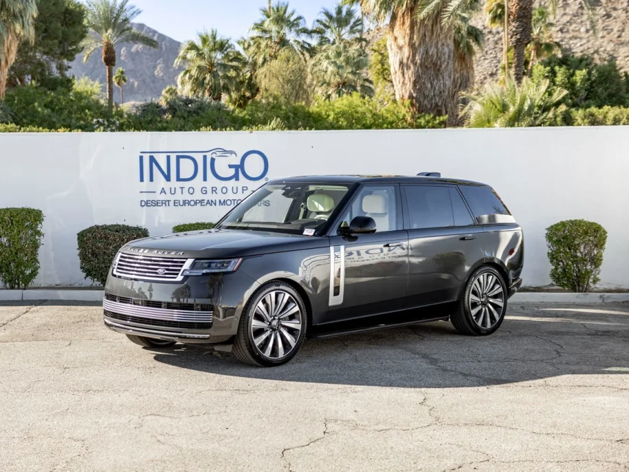 2025 Land Rover Range Rover SV | duPont REGISTRY