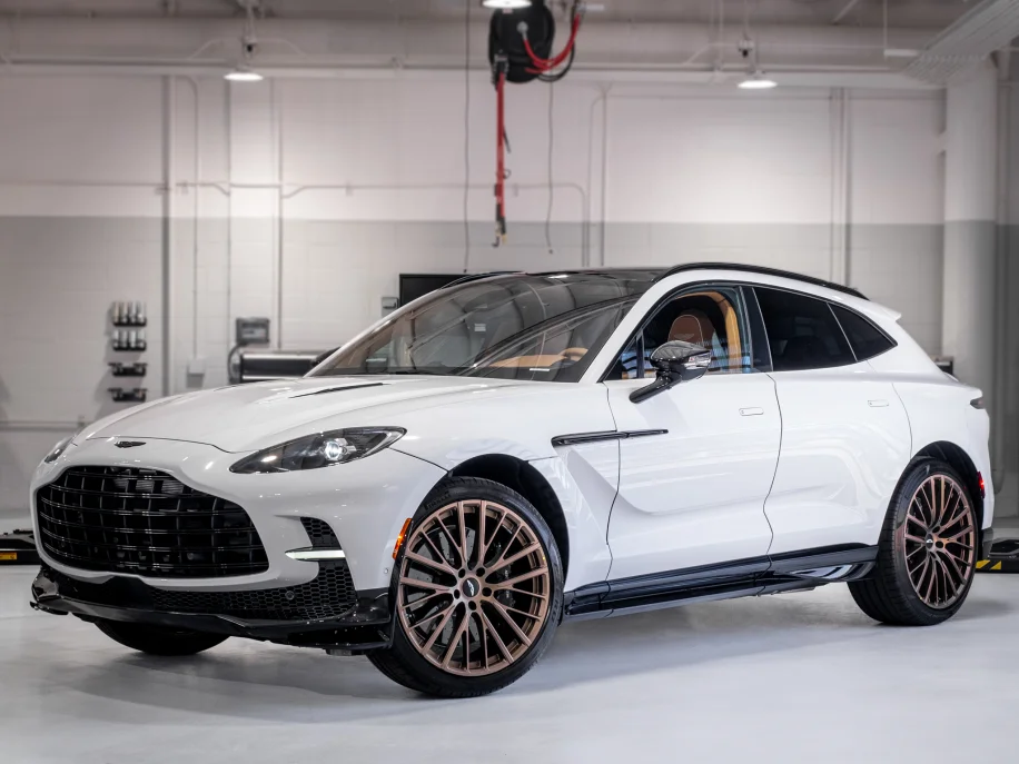 2025 Aston Martin DBX 707 | duPont REGISTRY