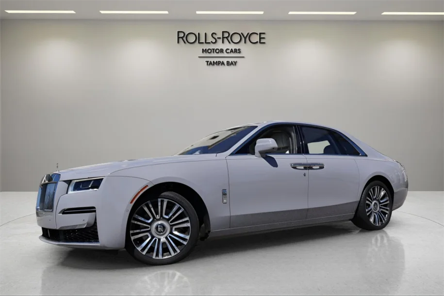 2022 Rolls-Royce Ghost | duPont REGISTRY