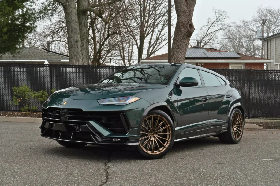 2024 Lamborghini Urus Performante | duPont REGISTRY