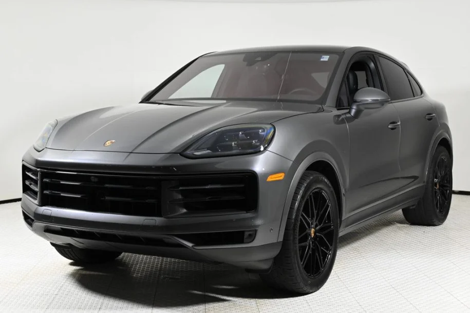 2025 Porsche Cayenne | duPont REGISTRY
