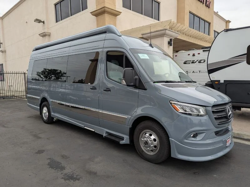 2025 Grech Strada-ion | duPont REGISTRY