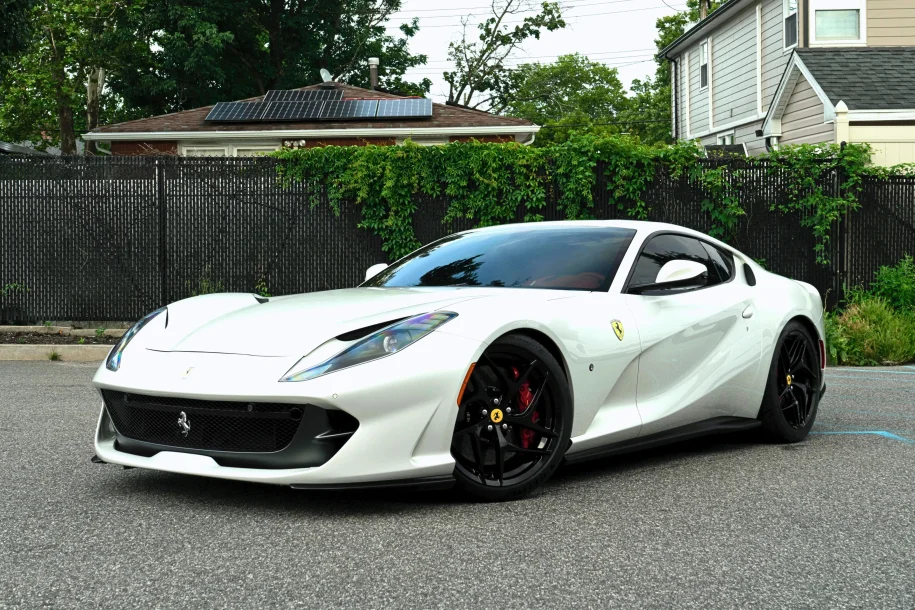 2018 Ferrari 812 Superfast | duPont REGISTRY