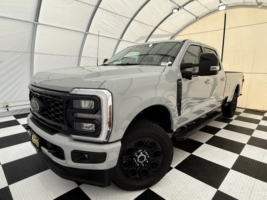 2025 Ford F-350 | duPont REGISTRY