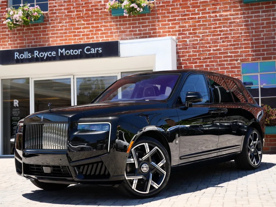 2025 Rolls-Royce Cullinan | duPont REGISTRY