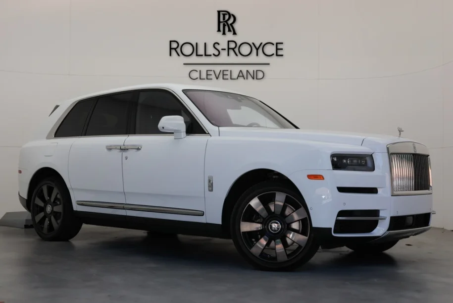 2023 Rolls-Royce Cullinan | duPont REGISTRY