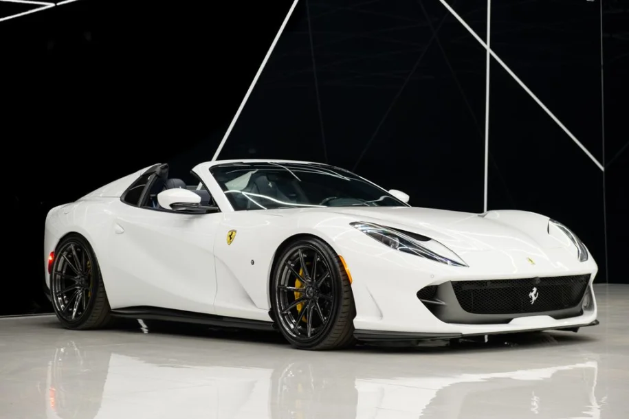2021 Ferrari 812 GTS | duPont REGISTRY