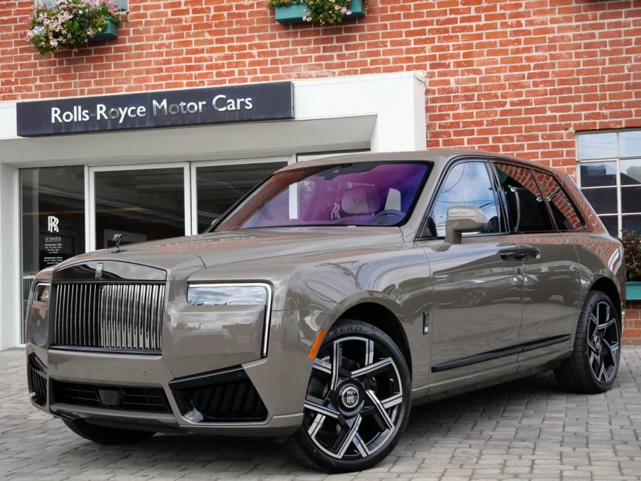 2025 Rolls-Royce Cullinan | duPont REGISTRY