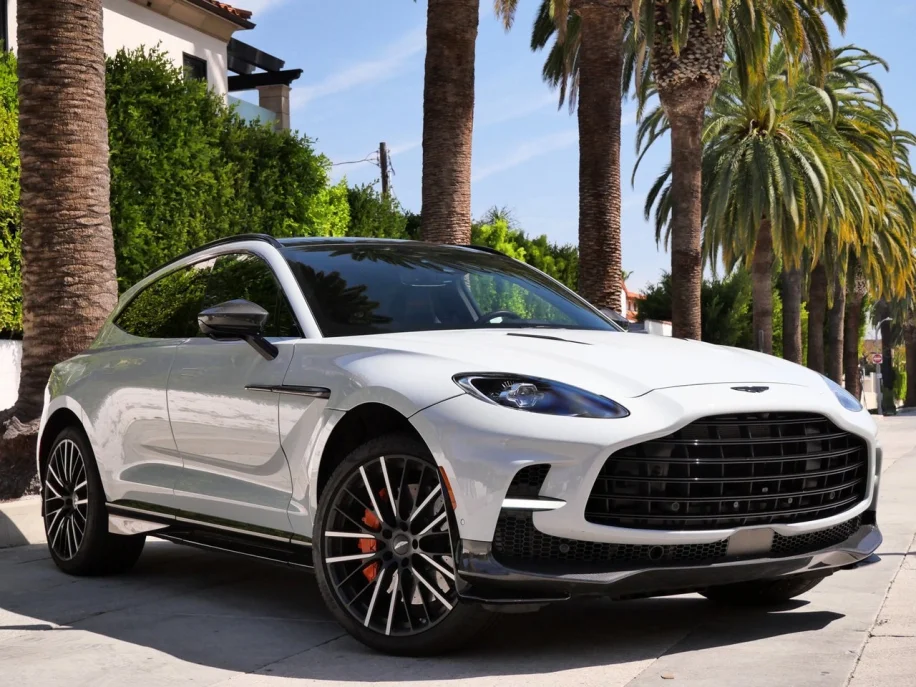 2024 Aston Martin DBX 707 | duPont REGISTRY