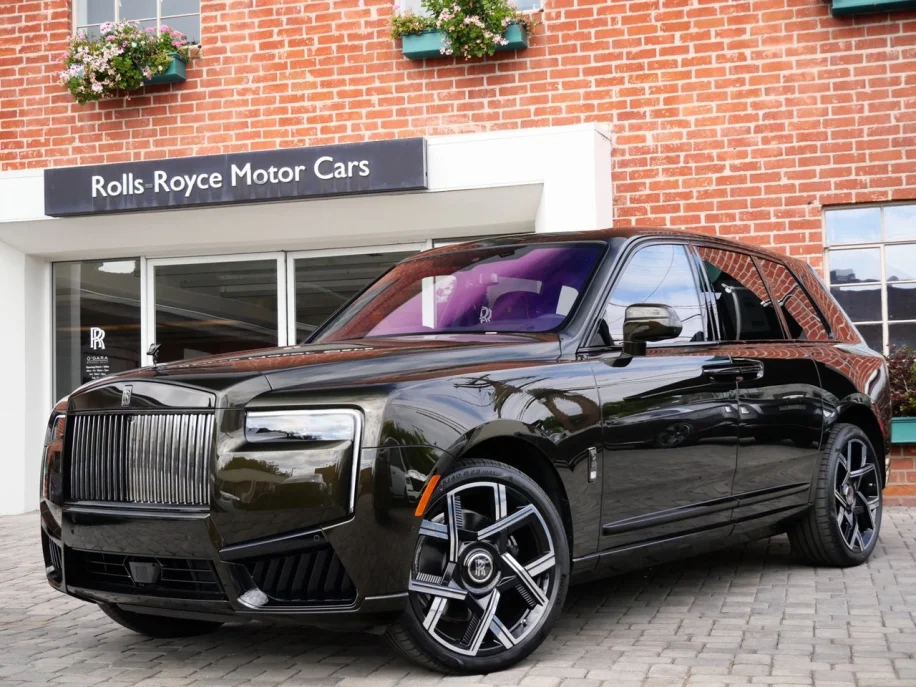 2025 Rolls-Royce Cullinan | duPont REGISTRY