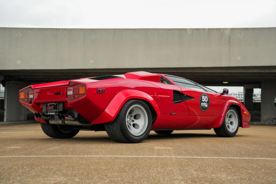 1982 Lamborghini Countach | duPont REGISTRY