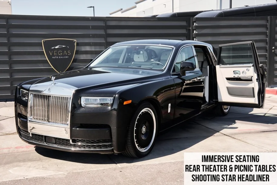 2025 Rolls-Royce Phantom | duPont REGISTRY