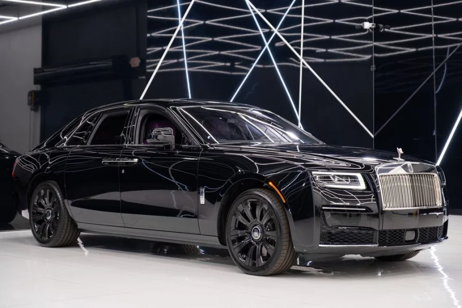 2022 Rolls-Royce Ghost | duPont REGISTRY
