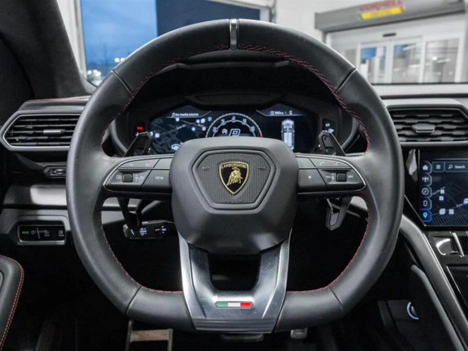 2024 Lamborghini Urus | duPont REGISTRY