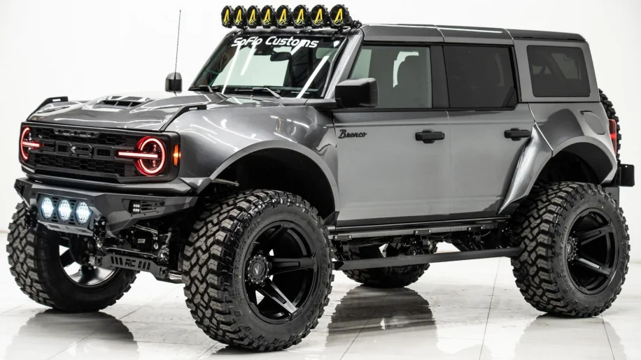 2025 Ford Bronco | duPont REGISTRY