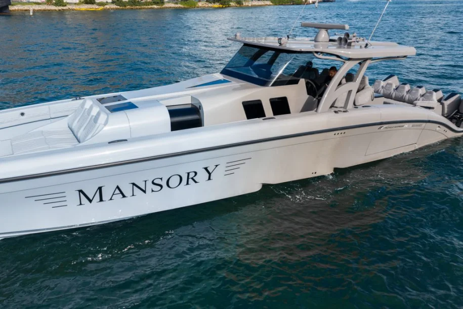 2026 Midnight Express 52 | duPont REGISTRY