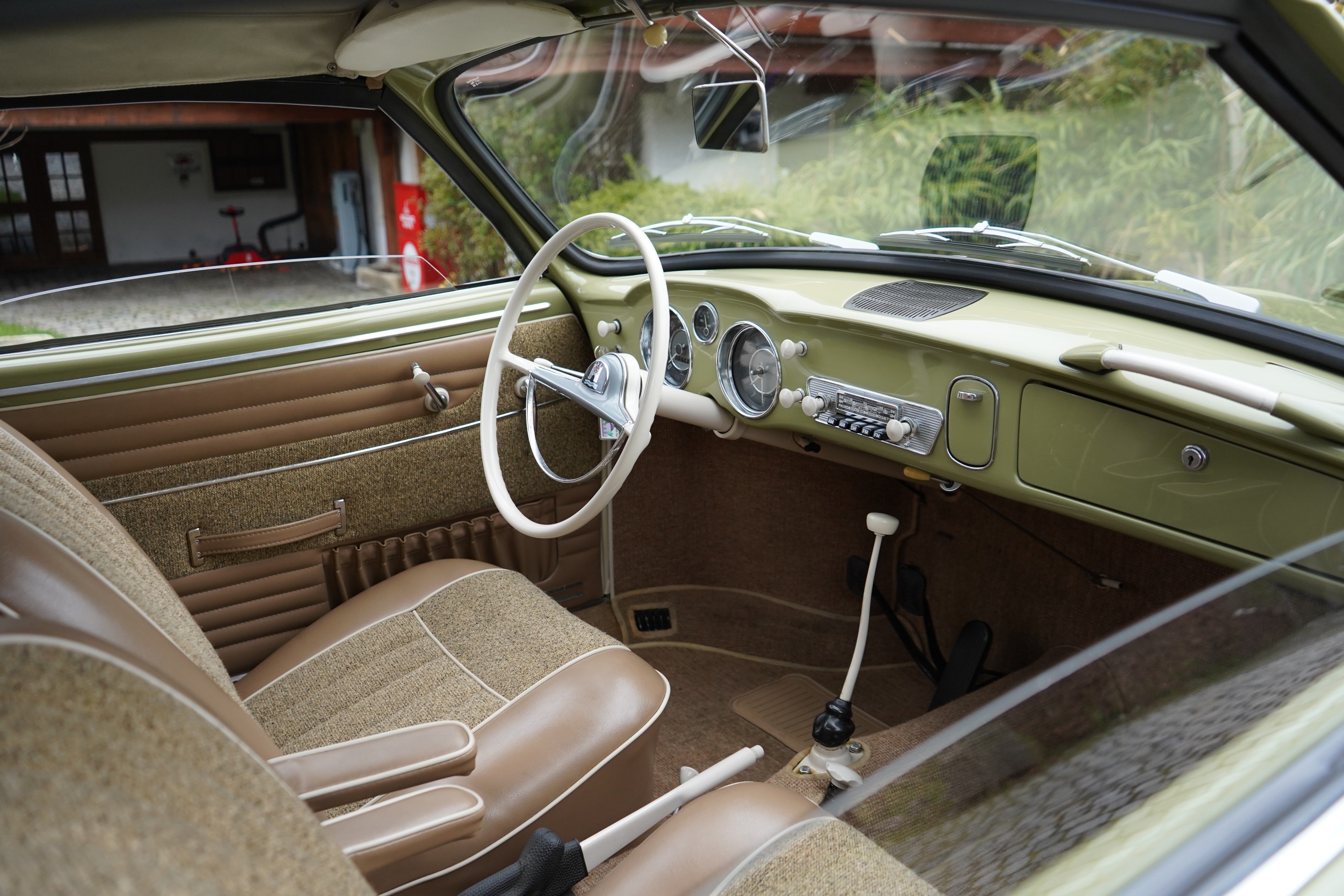 Volkswagen Karmann Ghia Interior